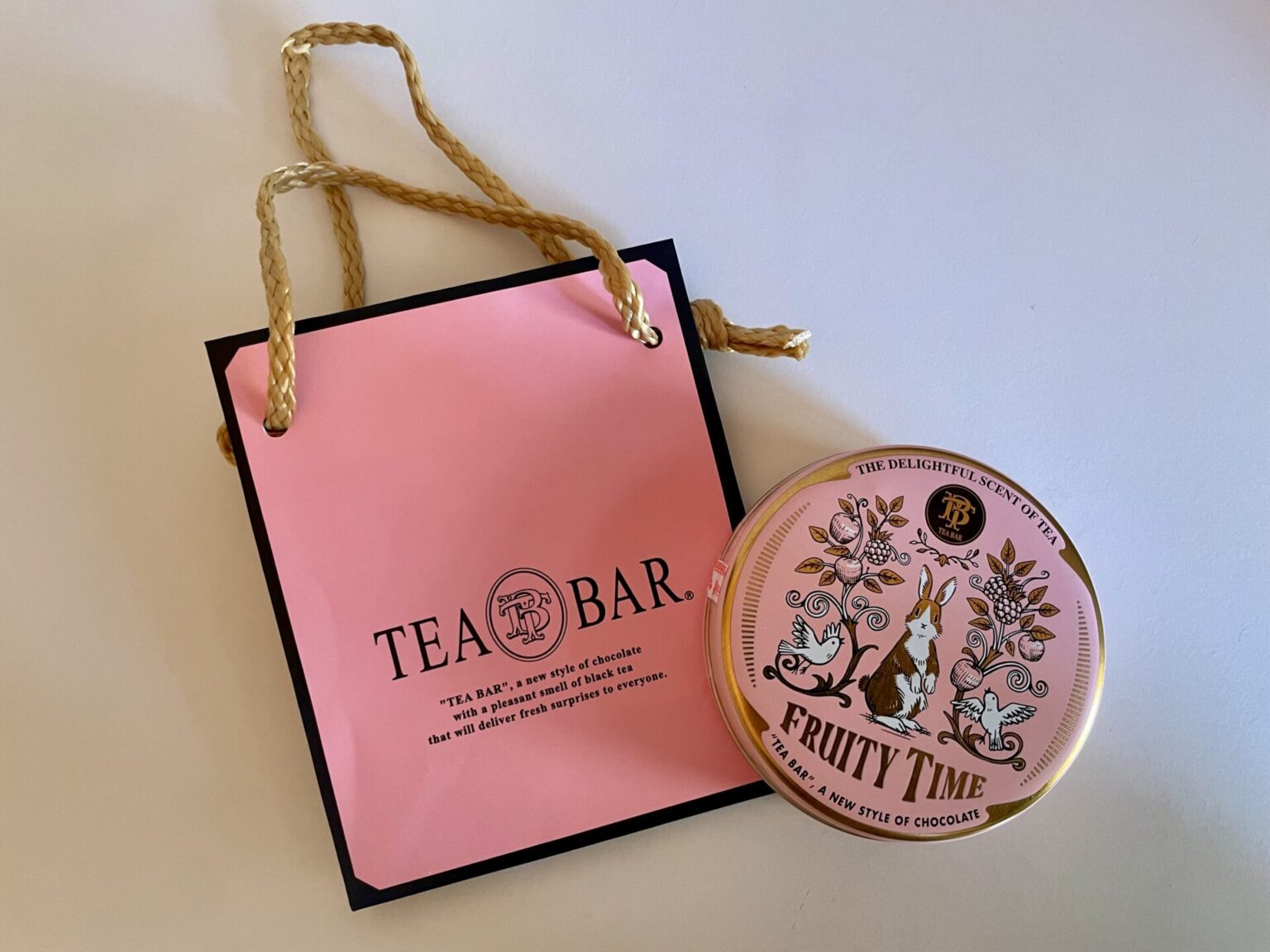 【実食レビュー】モロゾフの紅茶チョコ『TEA BAR』3種比較！ティーバー・ティーブレイク・タイニー缶 | maison du cha